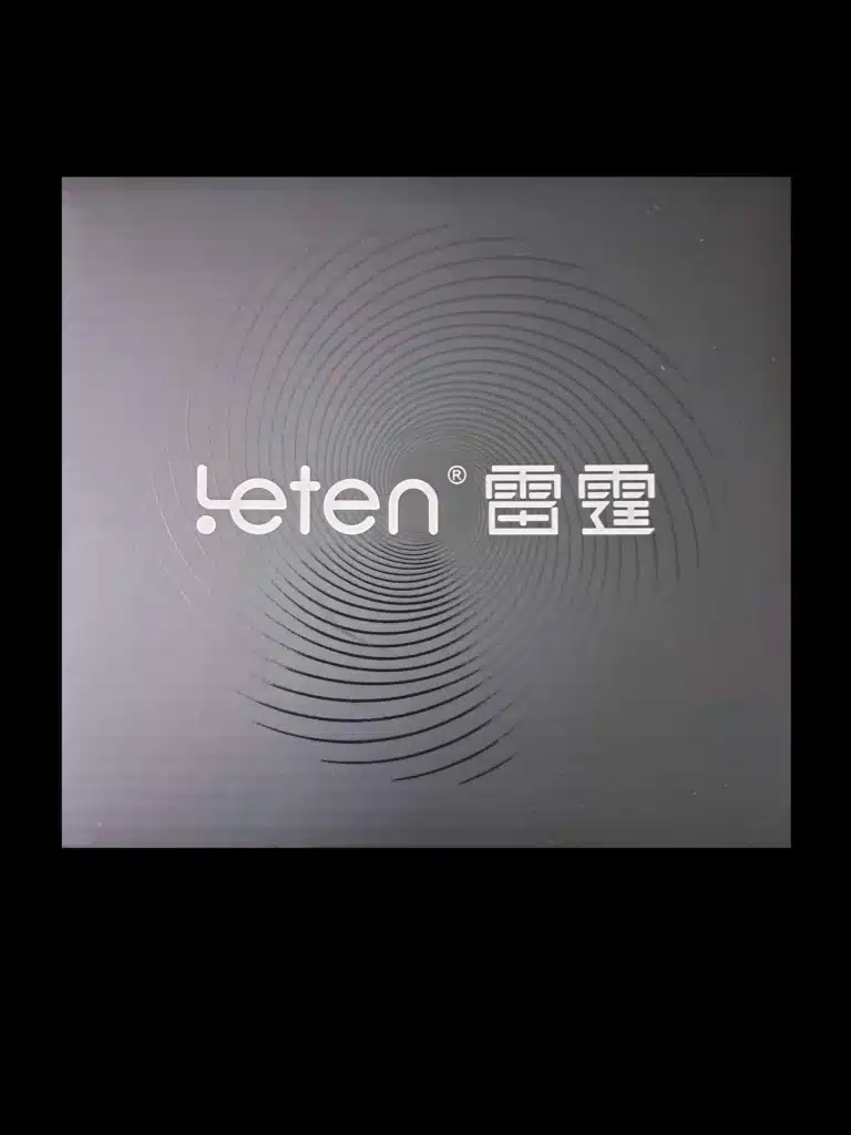 LETEN-雷霆-百慕大風暴號全自動伸縮真空吮吸電動飛機杯-外盒正上方 - Thekuzuguy 渣